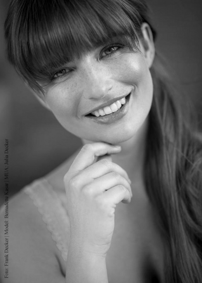 Portrait - Julia Decker | Make-Up Artist für Borken und Münster